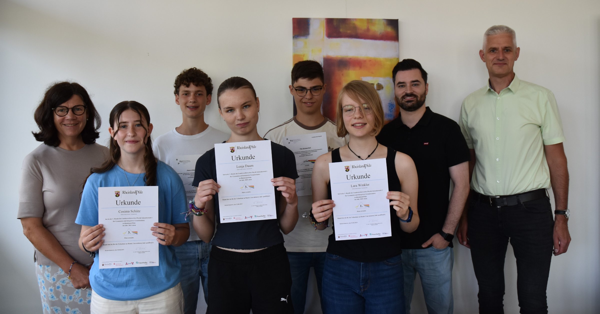 Erfolg für junge Forscherinnen und Forscher beim Landeswettbewerb Physik | Alfred-Delp-Schule