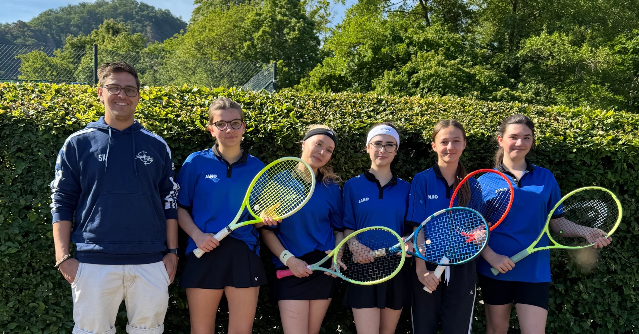 "Jugend trainiert für Olympia“ – U16 Mädchen Tennis | Alfred-Delp-Schule